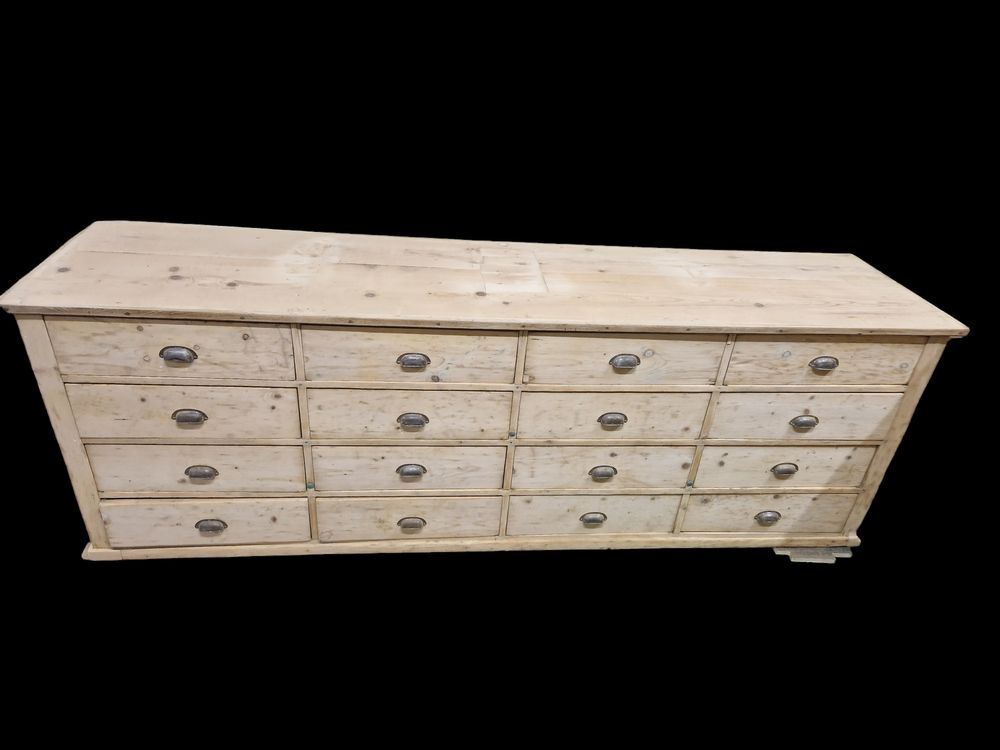 Antiker Schubladenstock aus Tannenholz (Gebraucht) in Vorderthal für CHF 610 – nur Abholung auf ...