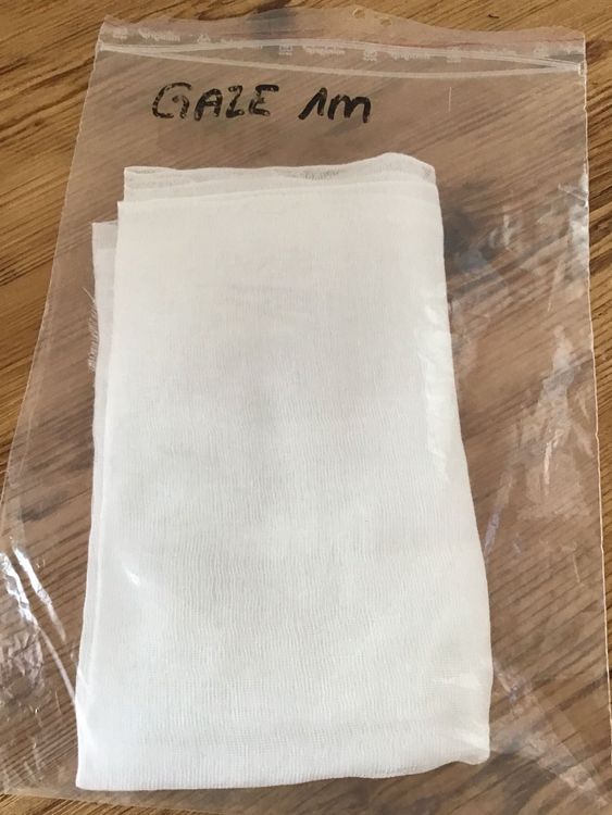 Stoff, Gaze 1 x 1 Meter (Neu (gemäss Beschreibung)) in Wassen UR für ...