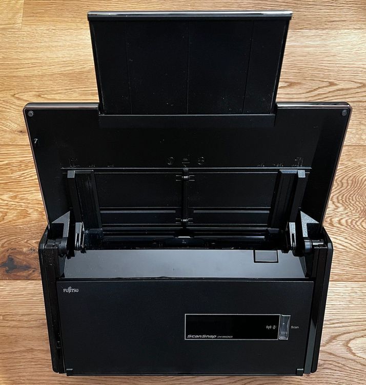 Fujitsu ScanSnap iX500 mit WLAN | Kaufen auf Ricardo