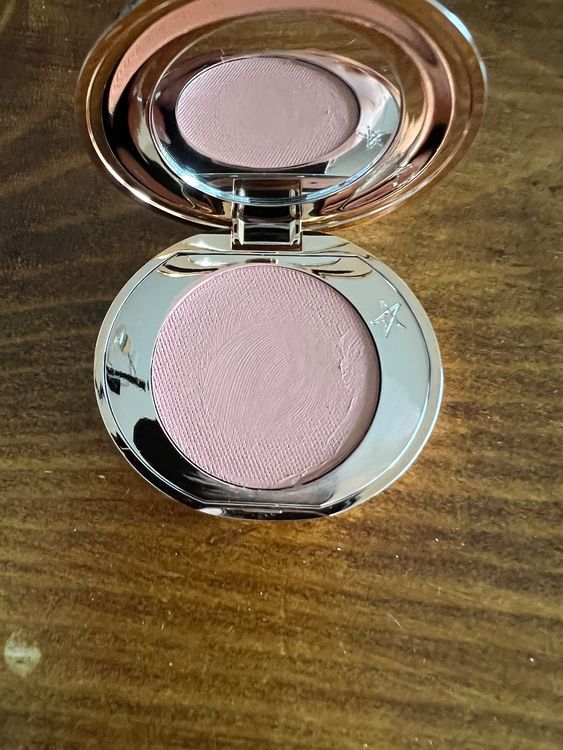 Charlotte Tilbury Magic Vanish Corrector in Medium | Kaufen auf Ricardo