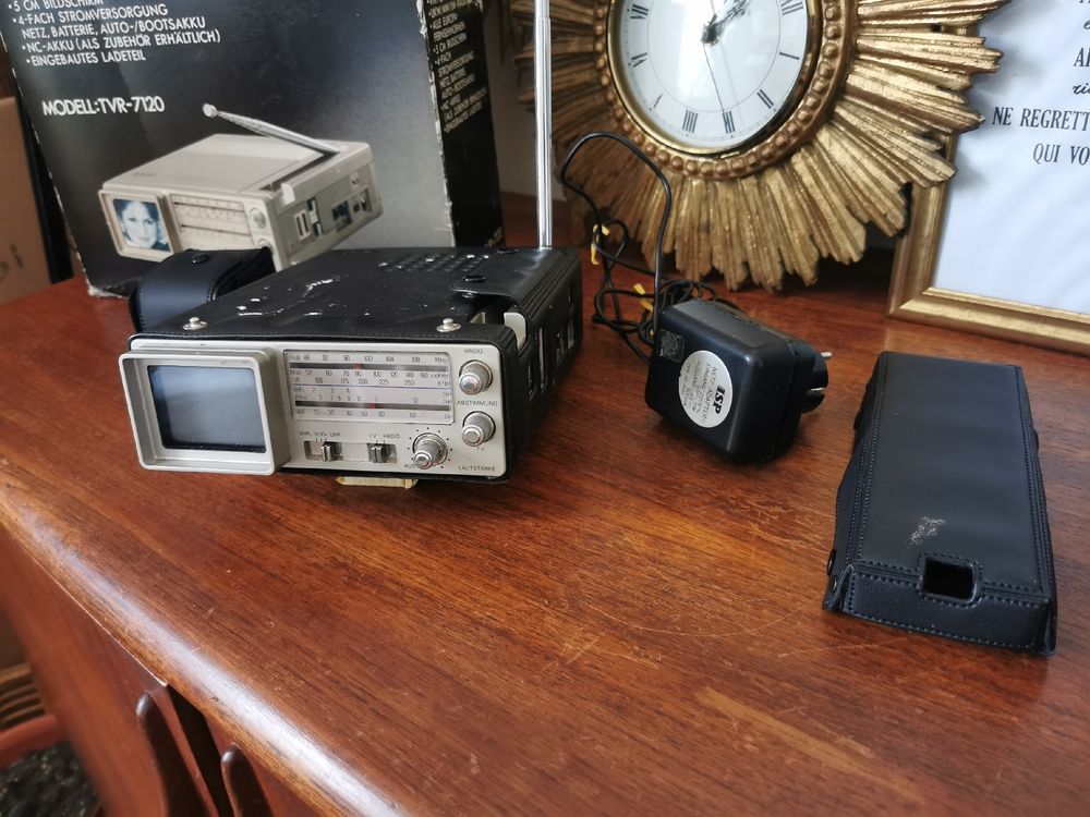 mini tv/radio vintage (Gebraucht) in Vésenaz für CHF 80 – mit Lieferung ...