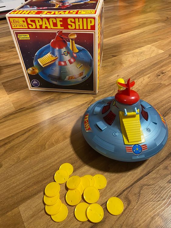 VINTAGE ALPS TOY Ufo Alien DISC SHOOTING SPACE SHIP Rarität (Gebraucht ...