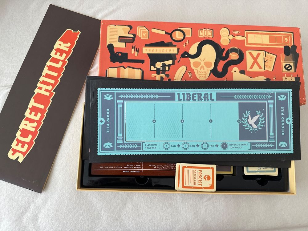 wie neu - spiel Secret Hitler (Neu (gemäss Beschreibung)) in Zürich für ...