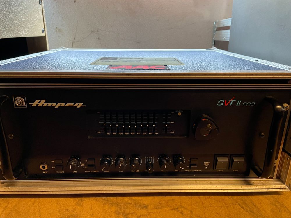 Ampeq SVT 2 Pro Röhren Bass Amp 300W Original US Produktion (Gebraucht ...