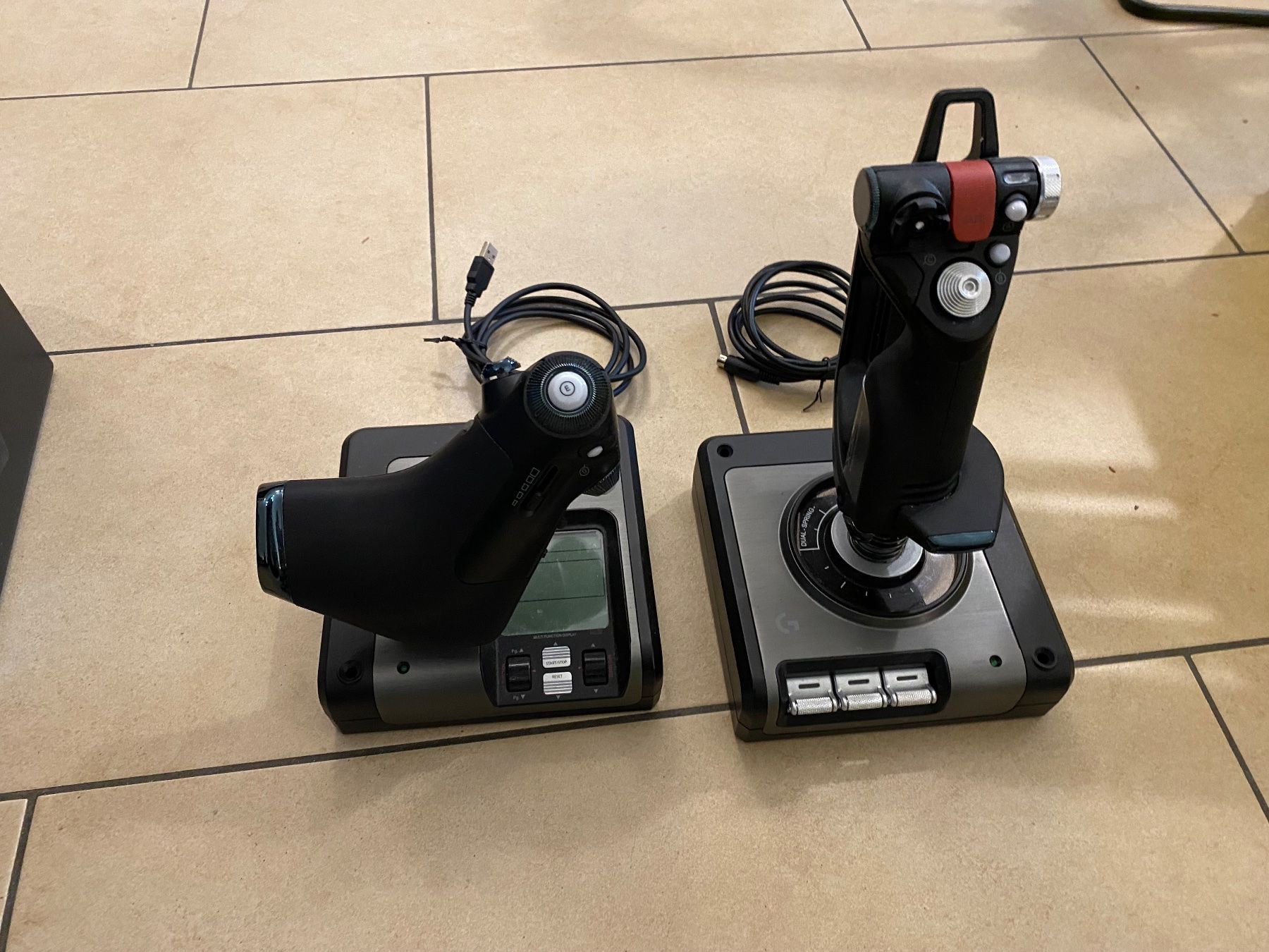 Logitech X52 Professional HOTAS (Gebraucht) in Locarno für CHF 50 – mit ...