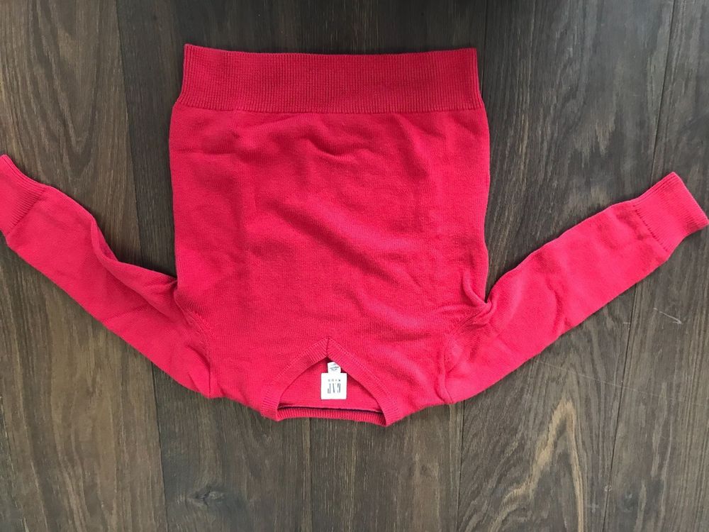 Roter Gap Strick-Pullover gr. 110 cm (Gebraucht) in Schindellegi für CHF 5 – mit Lieferung auf ...