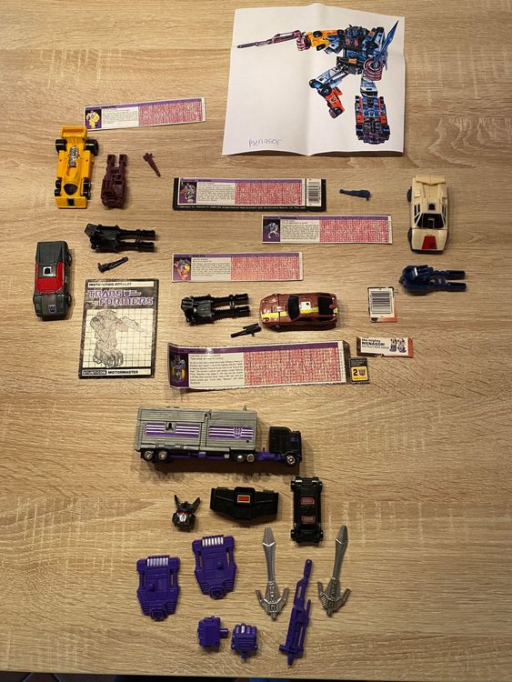 Transformers G1 Menasor Stunticons Figuren komplett (Gebraucht) in ...