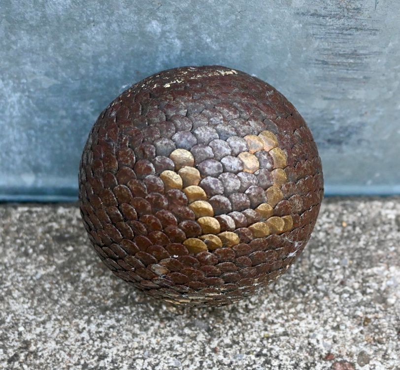 Antik genagelte PETANQUE / BOULE Kugel Nr 12 "Gold“ (Gebraucht) in ...