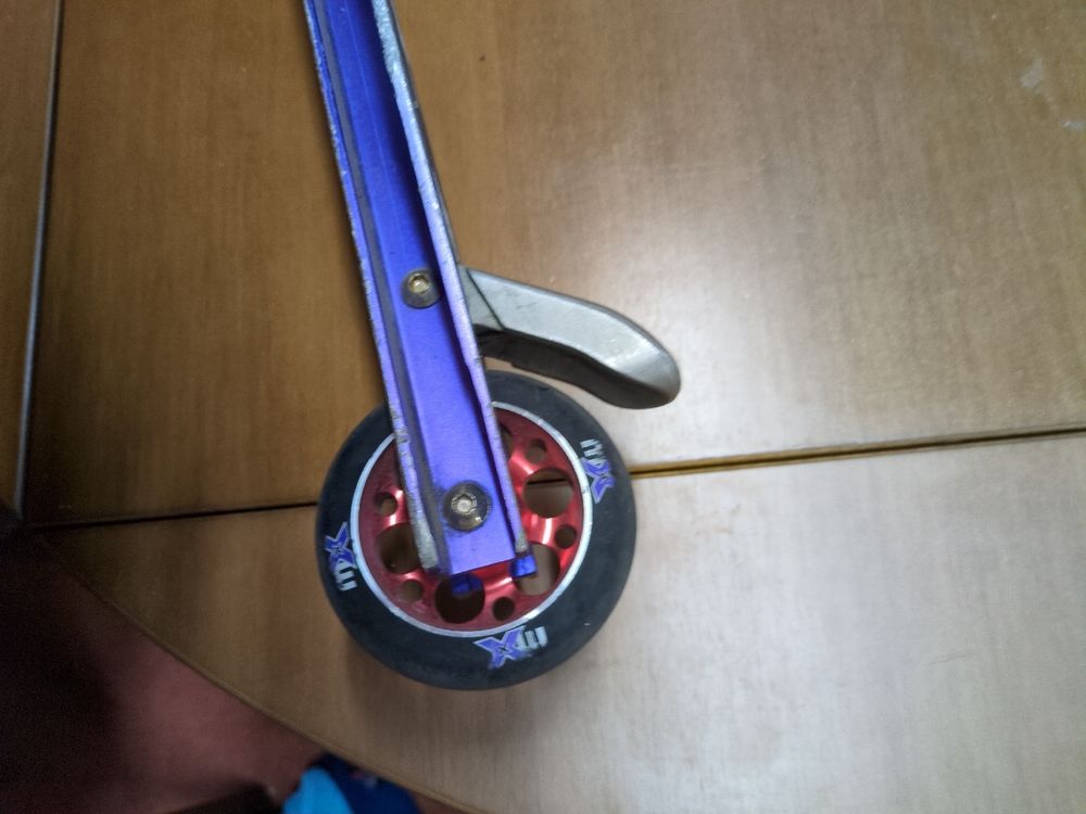 Micro MX Stunt Scooter, Lila – Bereit für den Skatepark! (Gebraucht) in ...