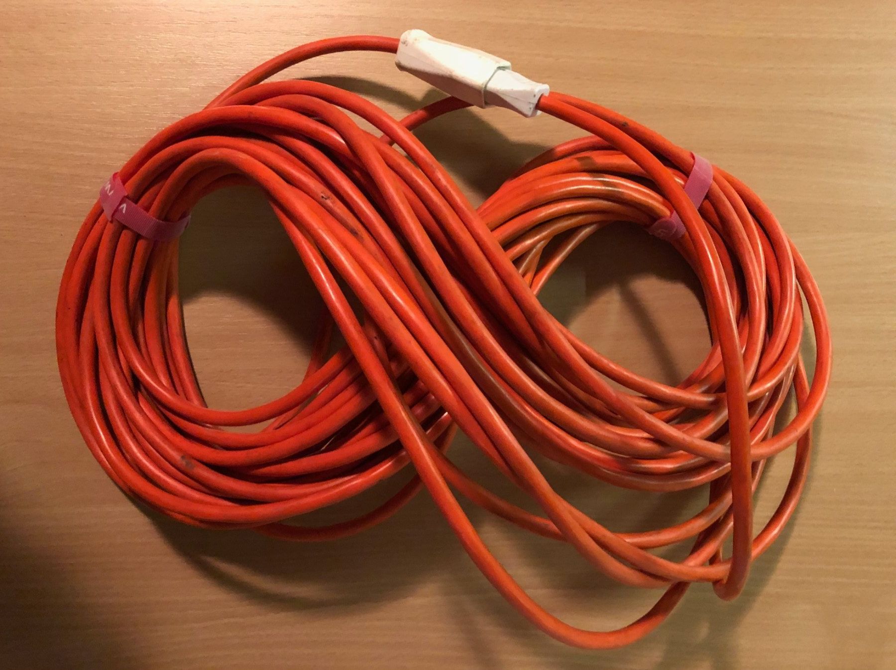 Verlängerunskabel orange (23.5 Meter) (Gebraucht) in Buchs SG für CHF ...