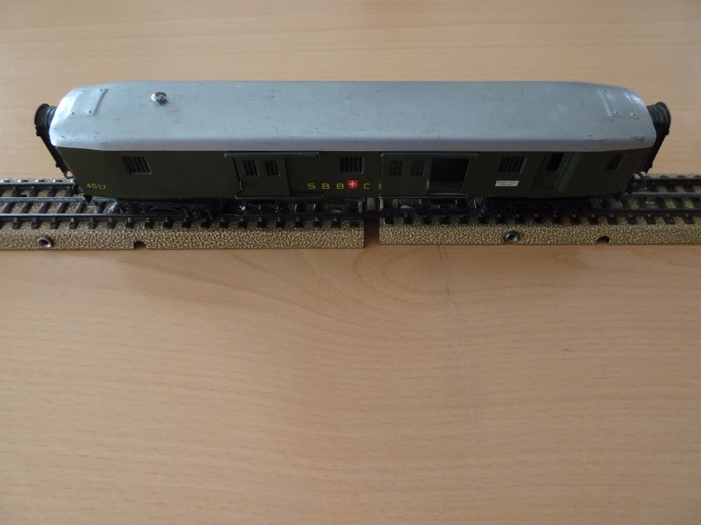MÄRKLIN > Postwagen / Gepäckwagen, grün, S B B, HO | Kaufen auf Ricardo