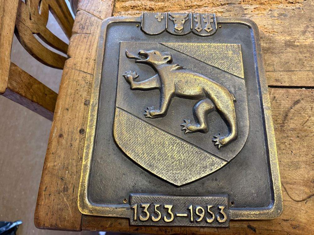 Schweres Berner Wappen Schild (Gebraucht) in Bern für CHF 150 – mit ...
