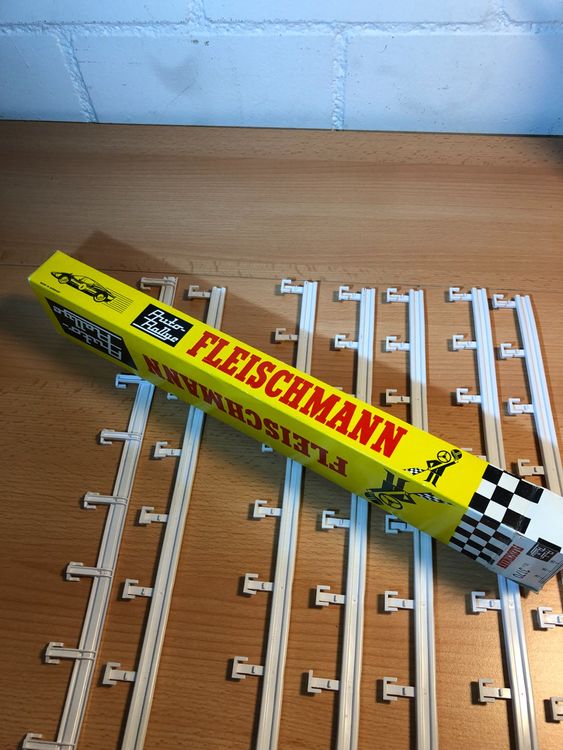 Fleischmann Auto Rallye 7 Leitplanken mit OVP (Gebraucht) in Rapperswil SG für CHF 5 – mit ...