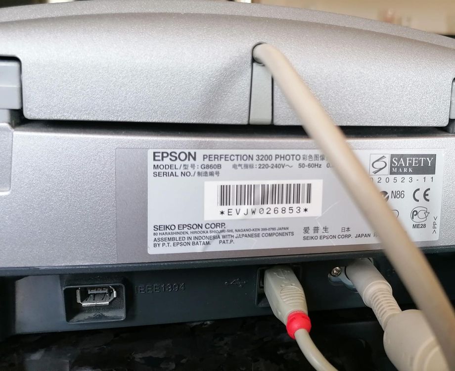 Scanner Epson 3200 (D'occasion) à Couvet pour CHF 100 – avec livraison ...