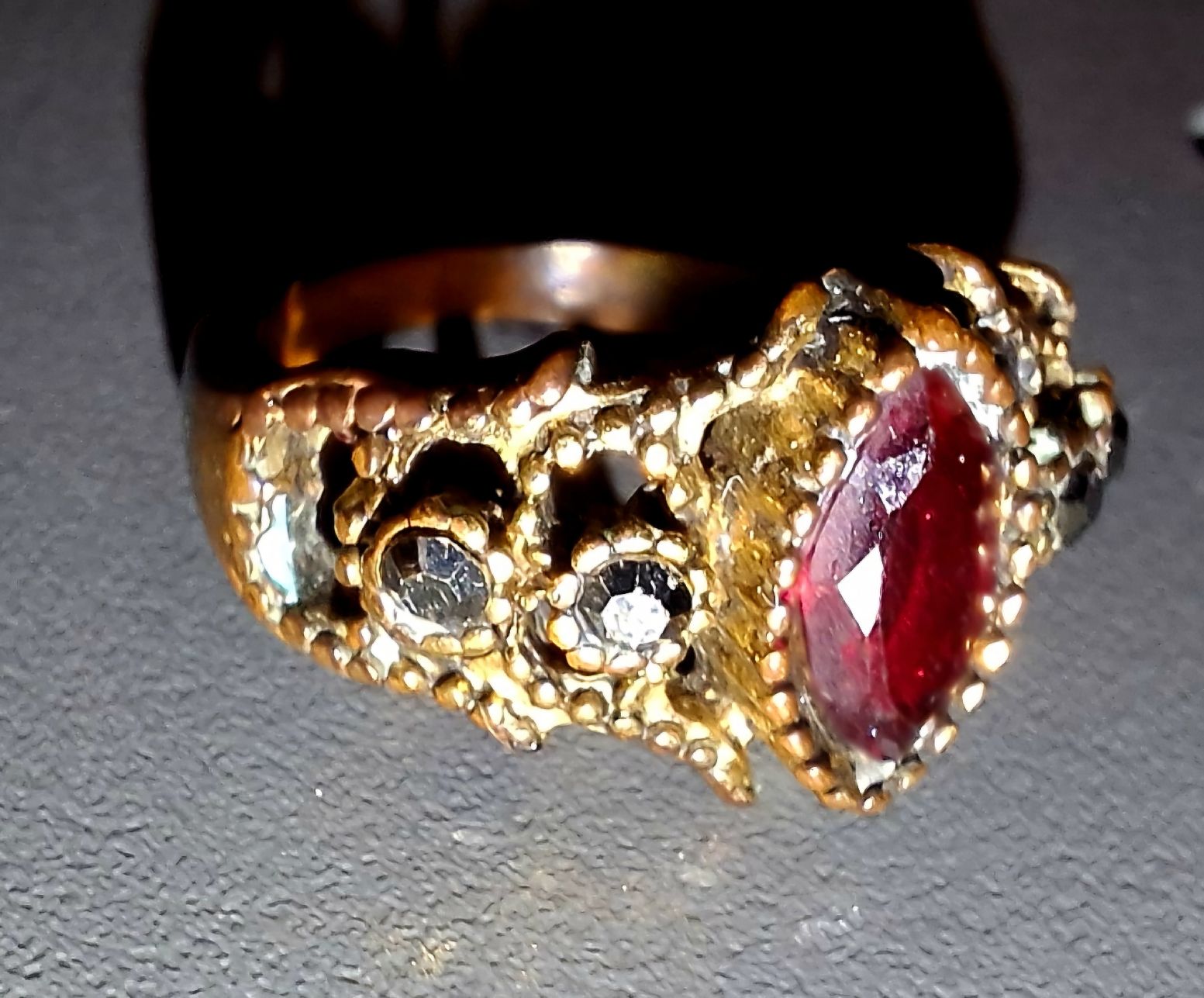 ☆Modeschmuck☆Vampir-Ring☆Viktorianisch☆Blutstein☆Antik-Look (Gebraucht ...