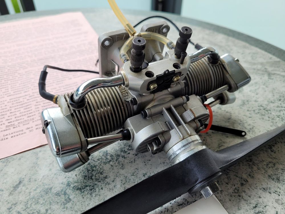 Saito FA80 Twin, 2-Zyllinder 4-Takt Motor, guter Zustand (Gebraucht) in Winterthur für CHF 309 ...