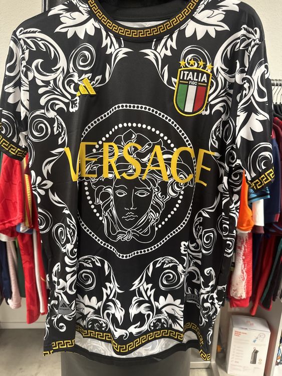 Italien Trikot Versace (Neu und originalverpackt) in Rickenbach b. Wil ...