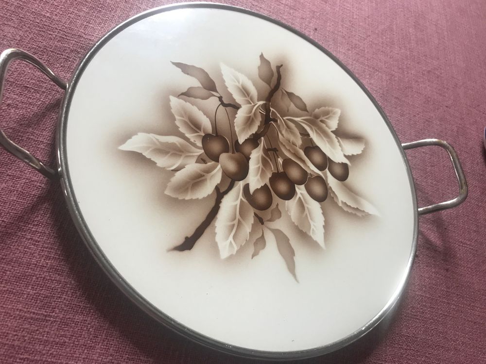 Servier Tablet (Gebraucht) in Wettingen für CHF 15 – mit Lieferung auf Ricardo kaufen