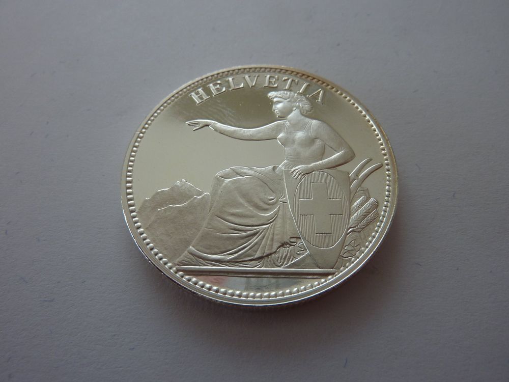 1 Unze - Silbermedaille : Sitzende Helvetia, Polierte Platte | Kaufen auf Ricardo