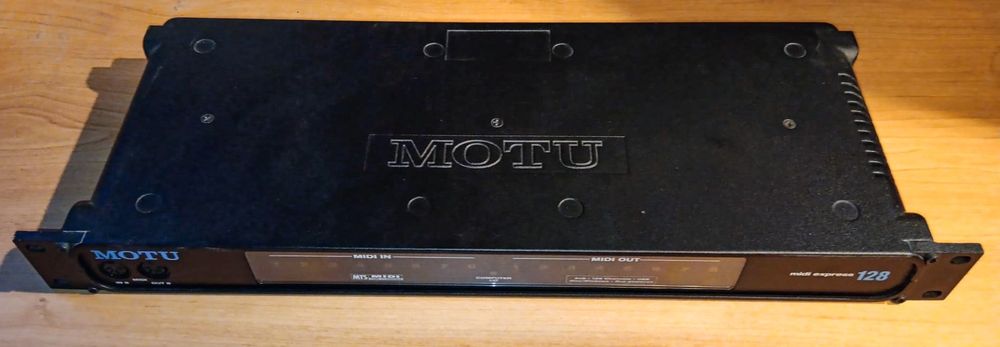 Motu Midi Express 128, Profi 8 Kanal Midi-Interface mit USB (Gebraucht ...