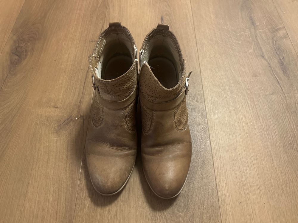 Roberto Santi Stiefelette Gr 39 (Gebraucht) in Regensdorf für CHF 15 ...