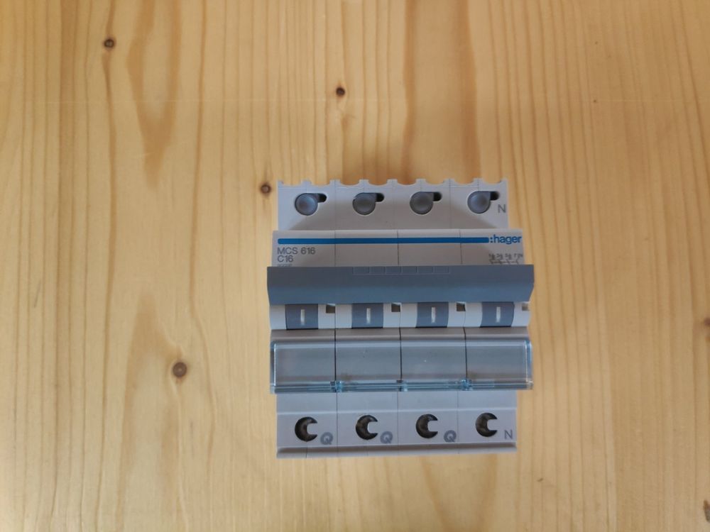 disjoncteur Hager MCS 616 C16 (Neu und originalverpackt) in Bulle für ...