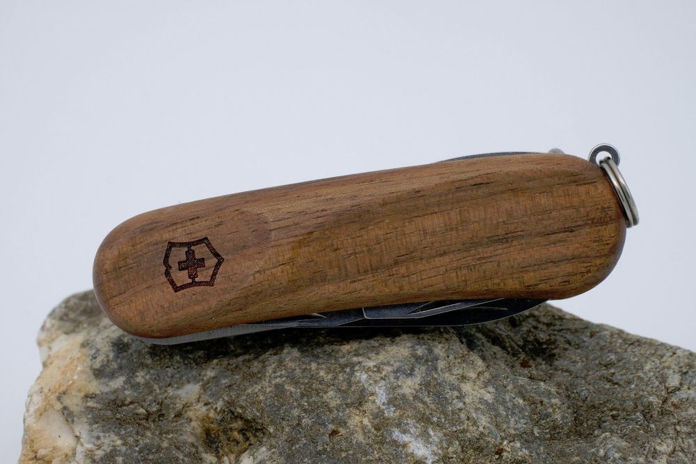 Victorinox Evolution Wood 17 | Kaufen auf Ricardo