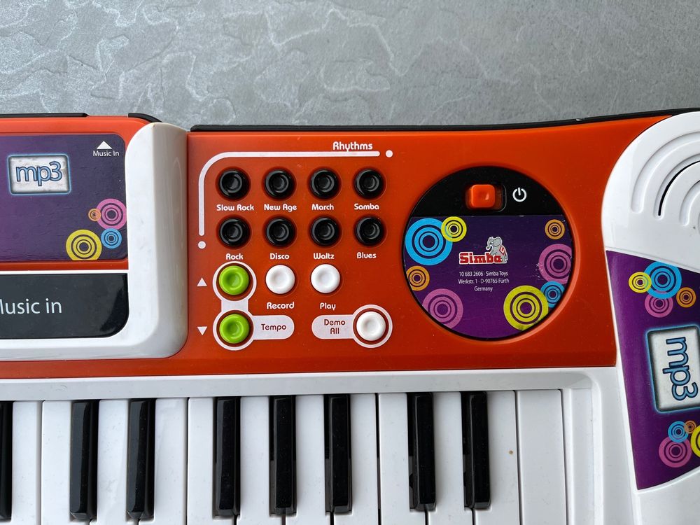 Keyboard; batteriebetriebenes Kinder-Piano (Gebraucht) in Dättwil für ...