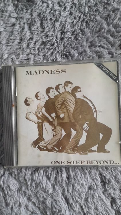 MADNESS ONE STEP BEYOND... CD (Gebraucht) in Wetzikon ZH für CHF 1 ...