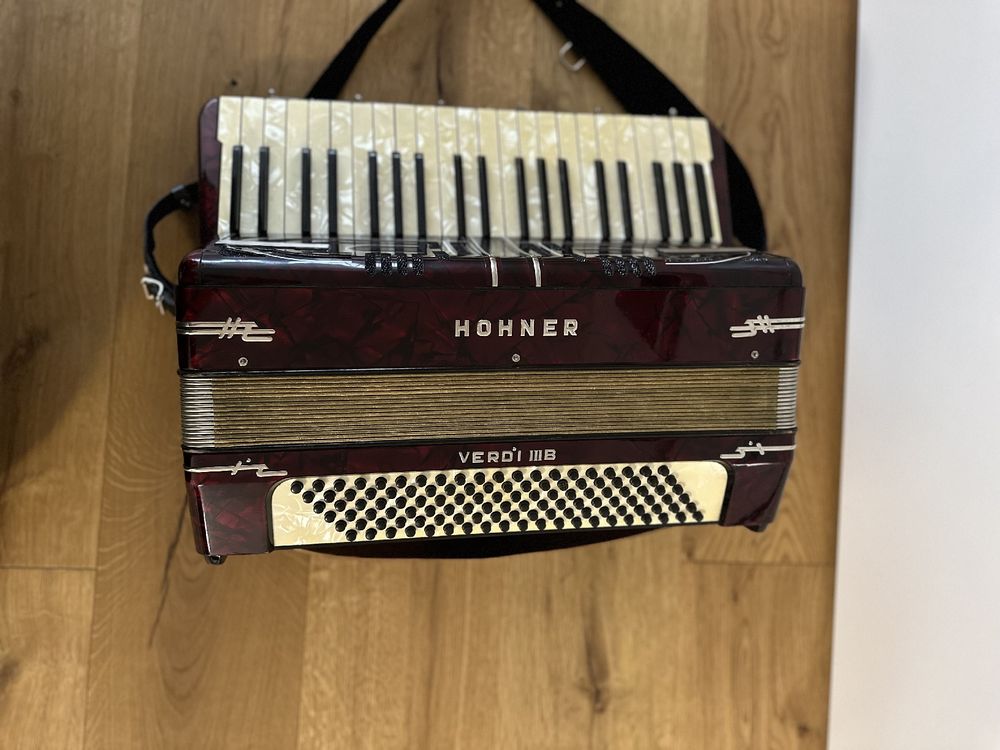 Akkordeon Hohner Verdi IIIB aus 1938—1940 (Gebraucht) in Widnau für CHF ...