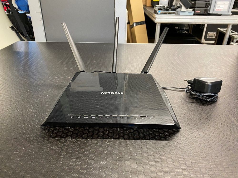 NETGEAR AC1900 Smart WiFi Router R6800 (D'occasion) à Winterthur pour CHF 20 – avec livraison ...