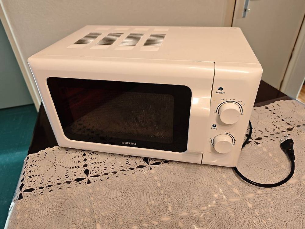 Four à micro-ondes Satrap Micro M2 (Gebraucht) in Neyruz FR für CHF 32 ...