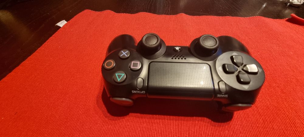 Sony PlayStation 4 Dualshock Wireless Controller Black (Gebraucht) in ...