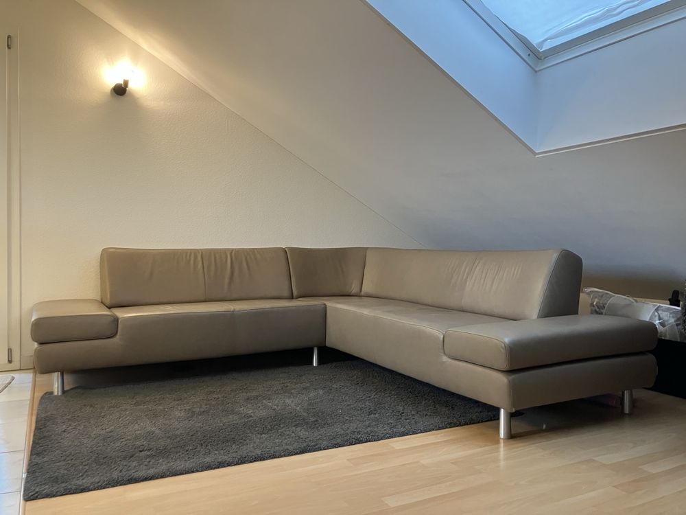 Elegantes Hc3b6ffner Sofa Leder Ebenbild