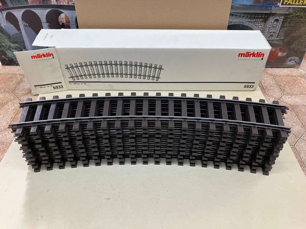 Märklin 10x5933 gebogenes Gleis R 1020 mm 22° 30', Spur 1 (Neu (gemäss Beschreibung)) in ...
