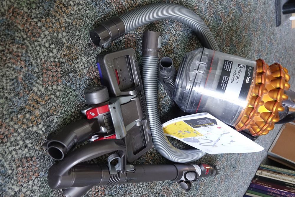 DYSON DC52 allergy+mattress | Kaufen auf Ricardo