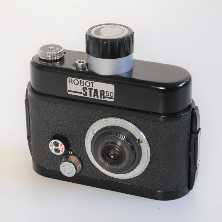 Vintage Robot-Kamera Modell Star 50 / verbaut in Reiseradio (Gebraucht ...