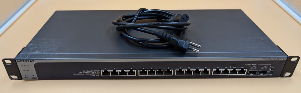Netgear 16-Port 10-Gigabit Ethernet Smart Switch (Gebraucht) in ...