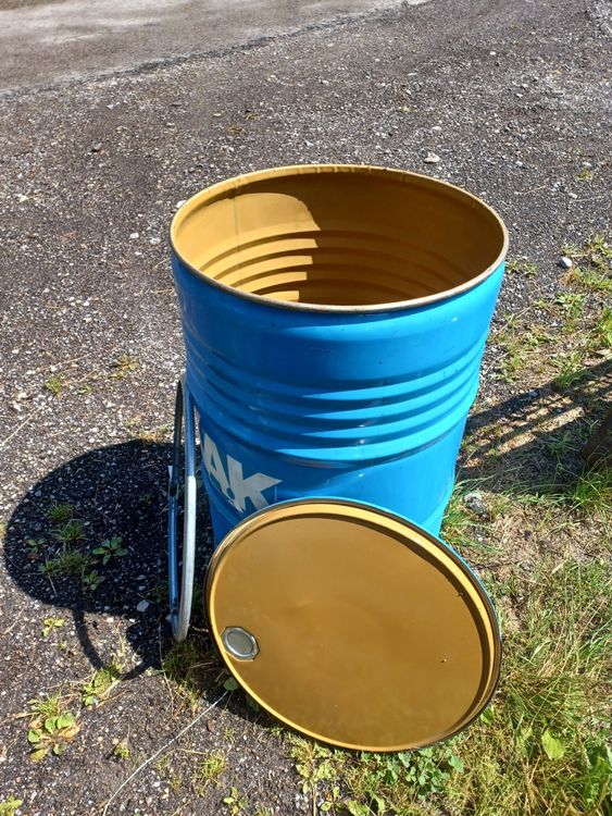 Metallfass 200l, Fass mit Deckel (Gebraucht) in Kirchberg SG für CHF 9. ...