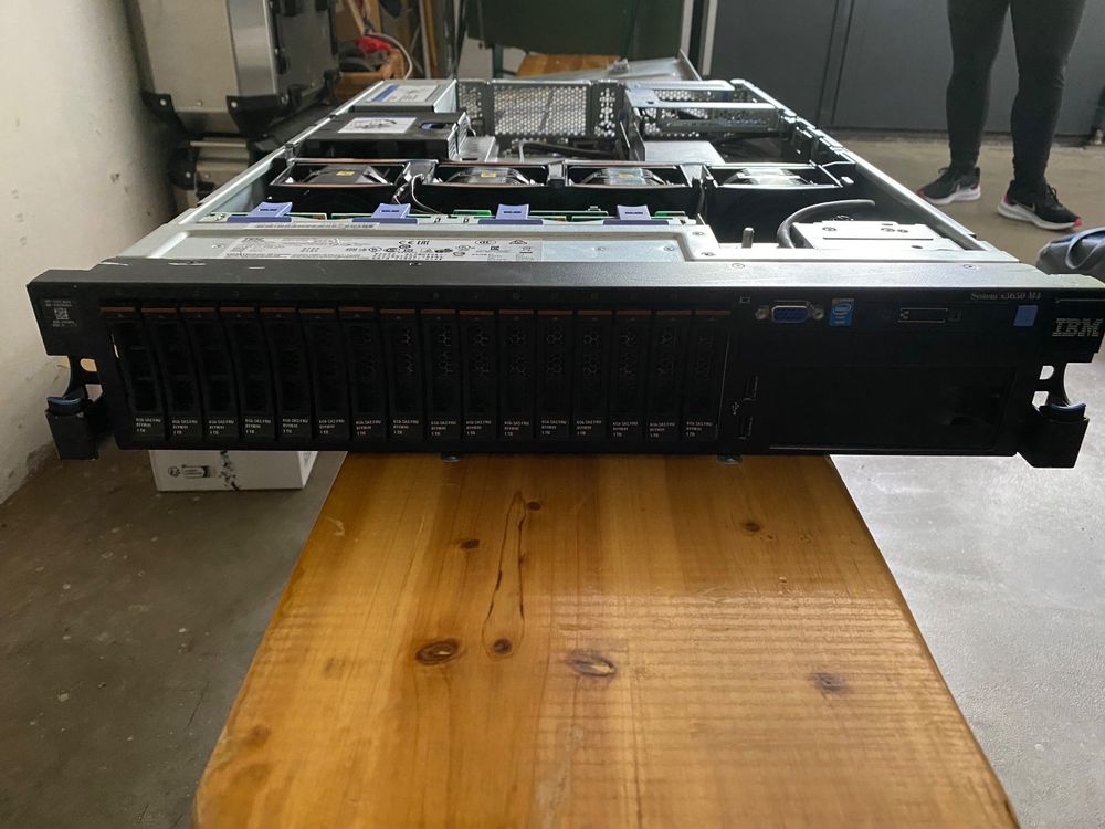 IBM System x3650 M4 19“ 2U Server (Gebraucht) in Aarwangen für CHF 70 ...