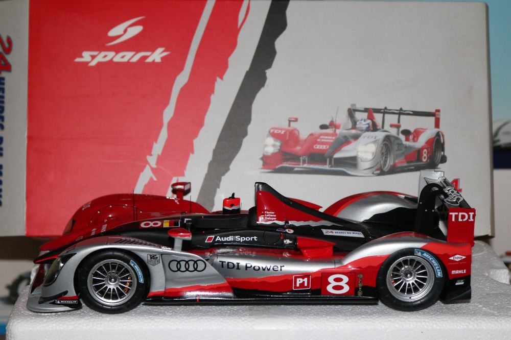 1/18 Spark 18LM10S2, Audi R15 TDI 24 H. Mans 2010 M. Fässler (D ...
