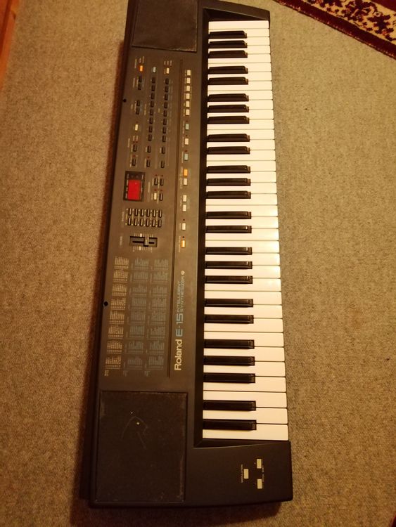 KEYBOARD ROLAND E-15 (D'occasion) à Zürich pour CHF 70 – retrait ...