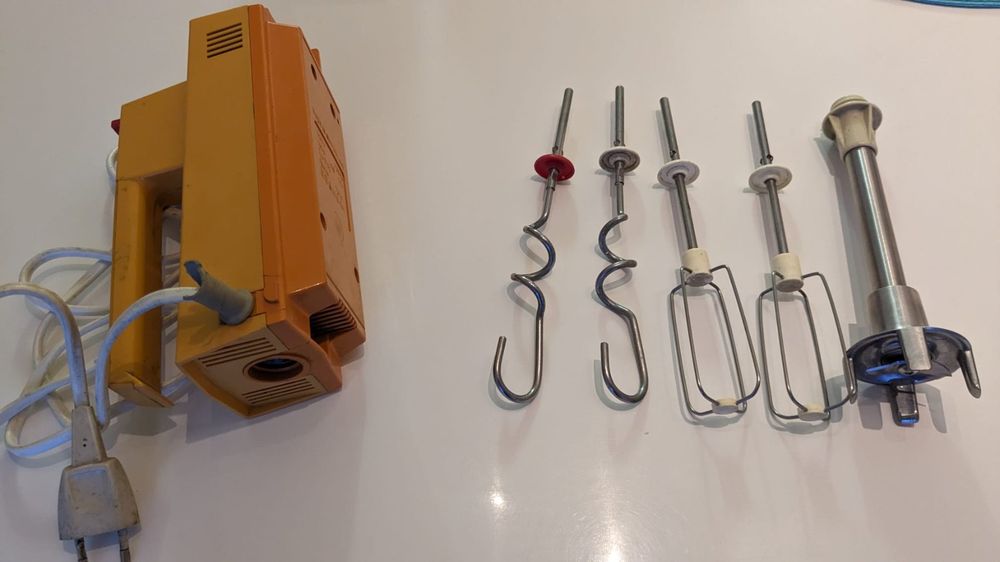 Rotel 2000 Hand Mixer (Gebraucht) in Thun für CHF 9 – mit Lieferung auf ...