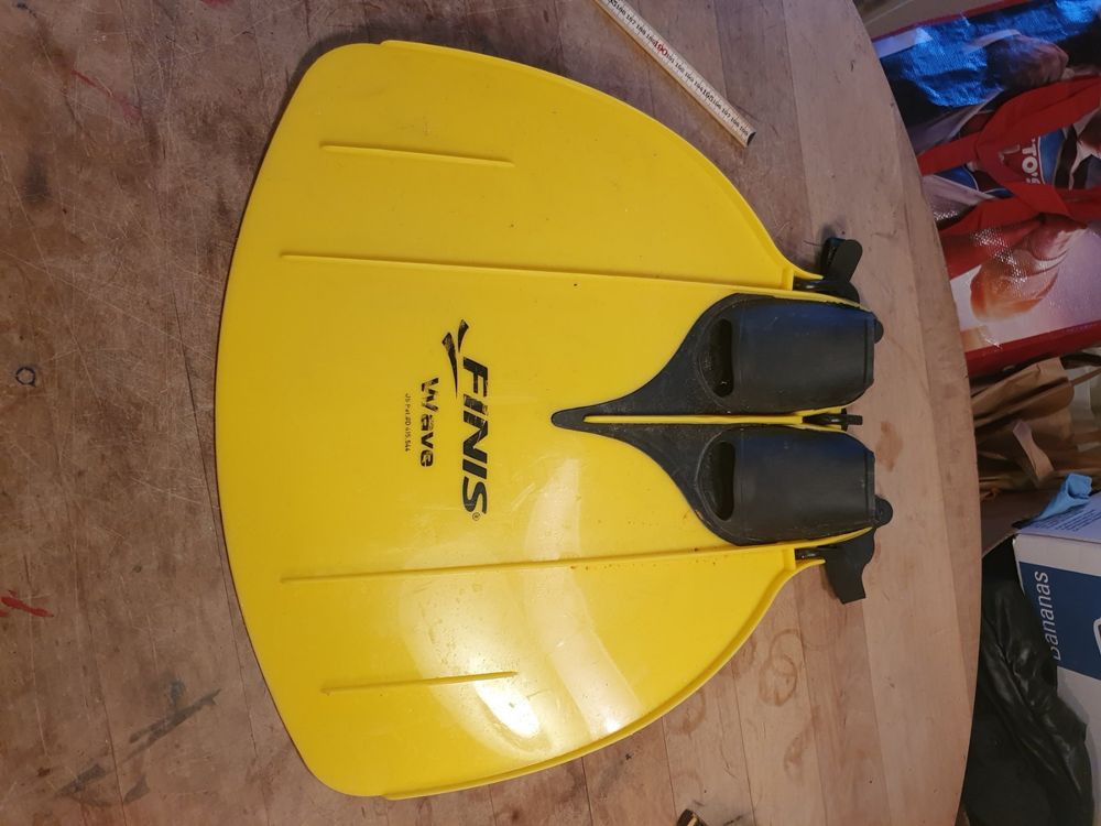 Finis Wave Schwimmflosse (Gebraucht) in Zürich für CHF 5 – nur Abholung ...