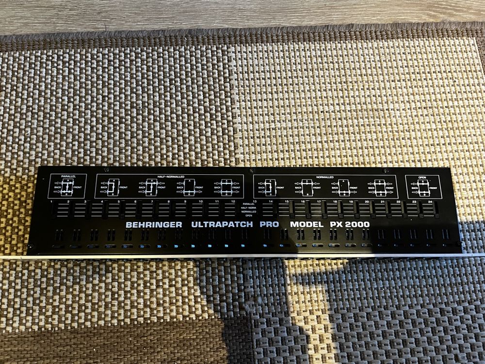 Behringer PX2000 Ultrapatchbay (Gebraucht) in für CHF 34 – mit ...