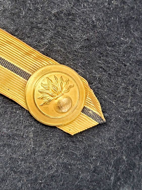 Uniform Offizier Zweispitz (Gebraucht) in Zürich für CHF 85 – mit ...