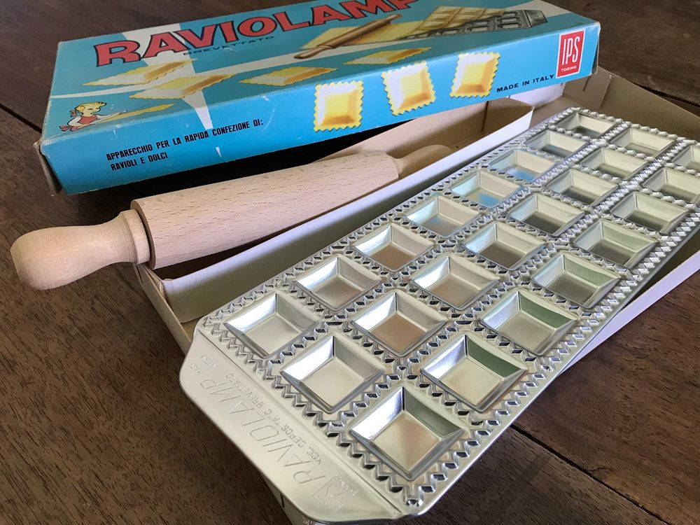 Vintage Ravioli Set, Form, Raviolamp brevettato, IPS Torino | Kaufen ...