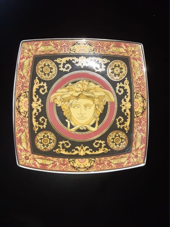 Vintage Versace Medusa Square Plate (Gebraucht) in Zürich für CHF 46 ...