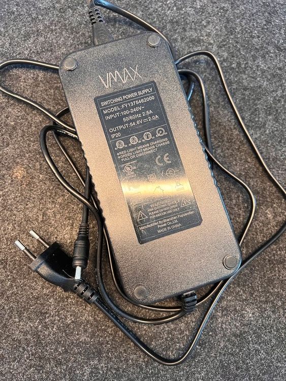 VMAX VX2 Ladegerät (54.6V) (Gebraucht) in Wil SG für CHF 20 – mit ...