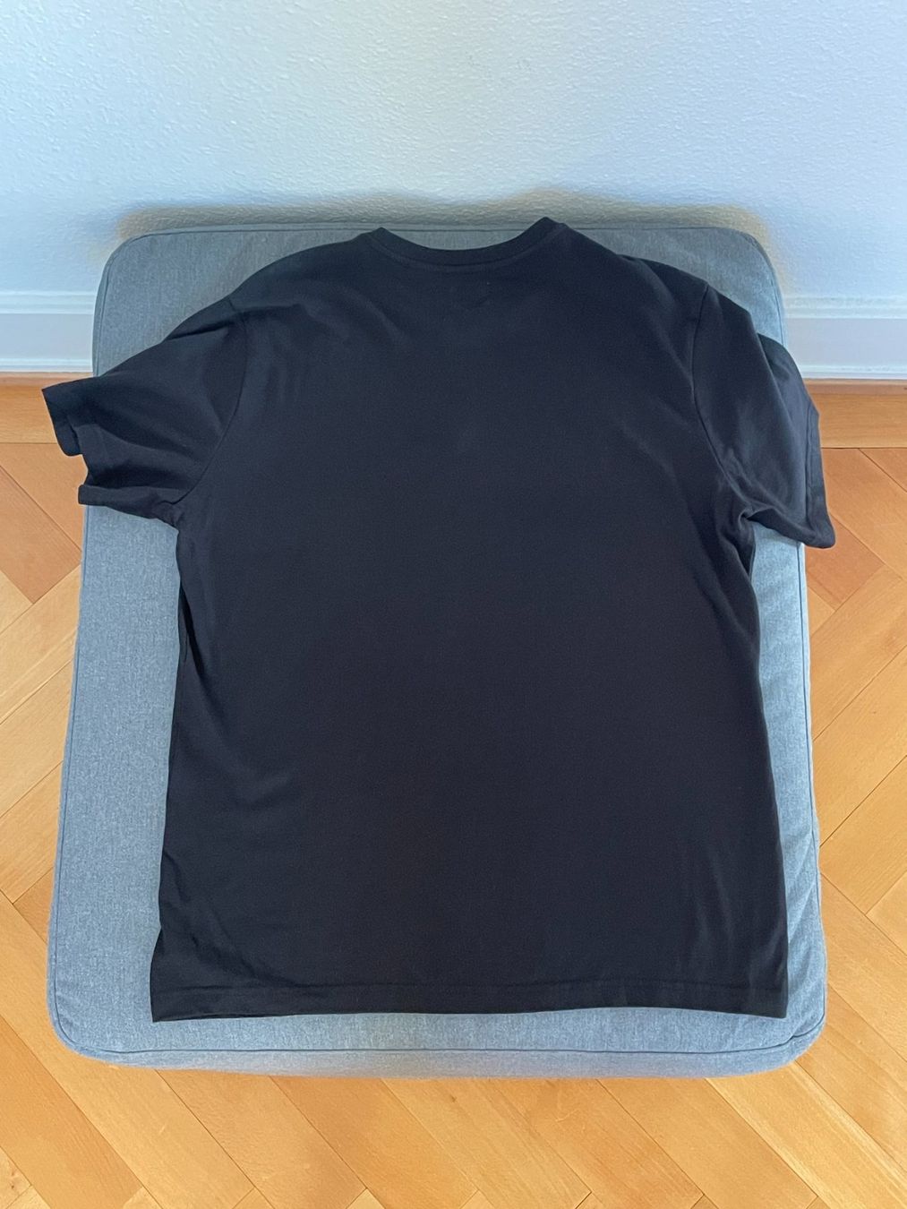 T-shirt Levi’s noir logo rouge – Taille L (D'occasion) à Lausanne pour ...